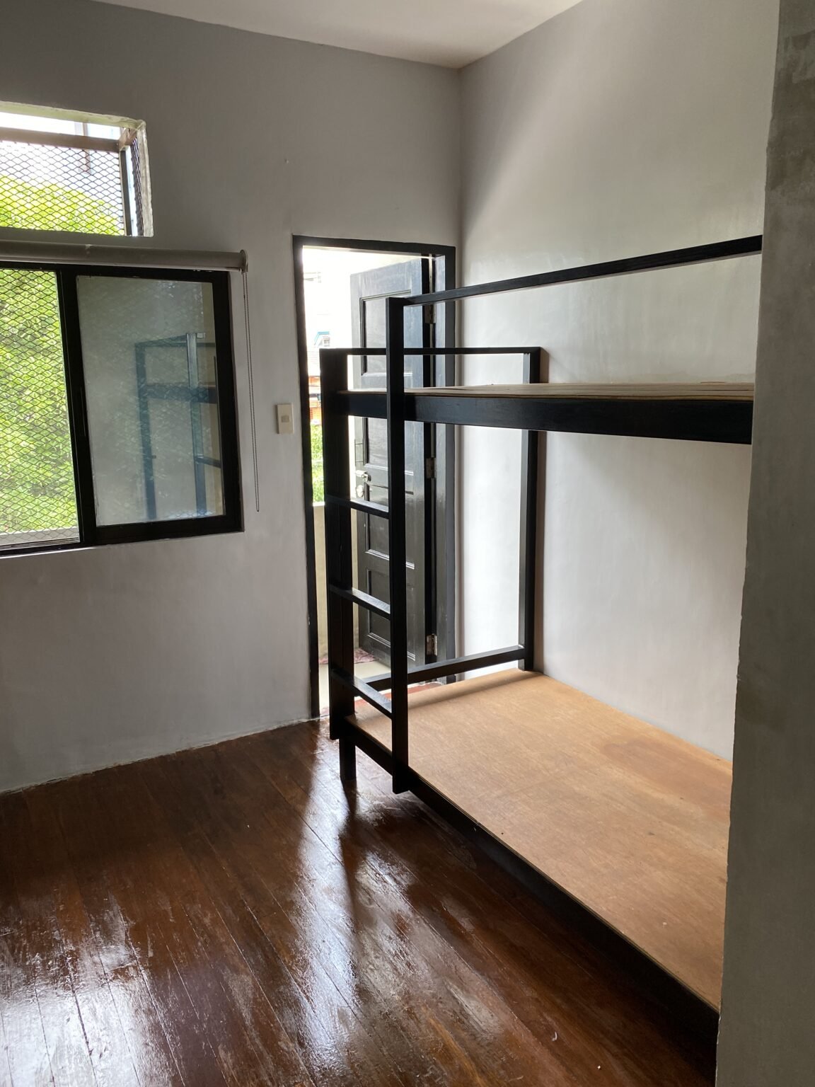 VCON Suites Sta Cruz Dormitory Near UST, JRRMC 2022